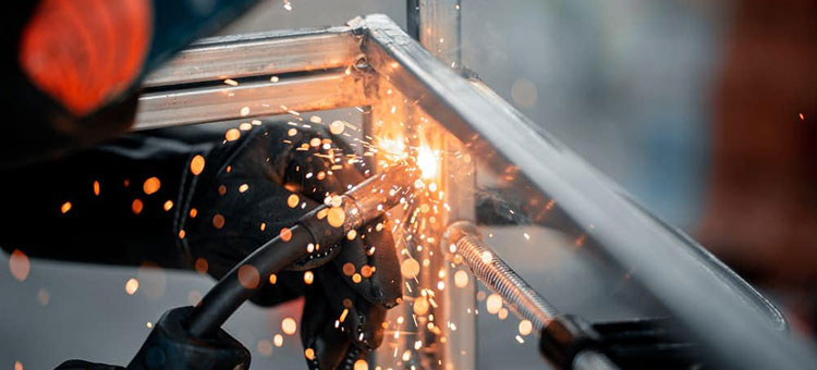 Top 10 Causes of Welding Spatter & Ways to Reduce